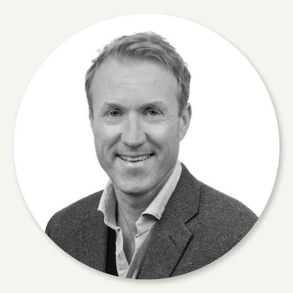 About us - Leadership Team | Qualification Check